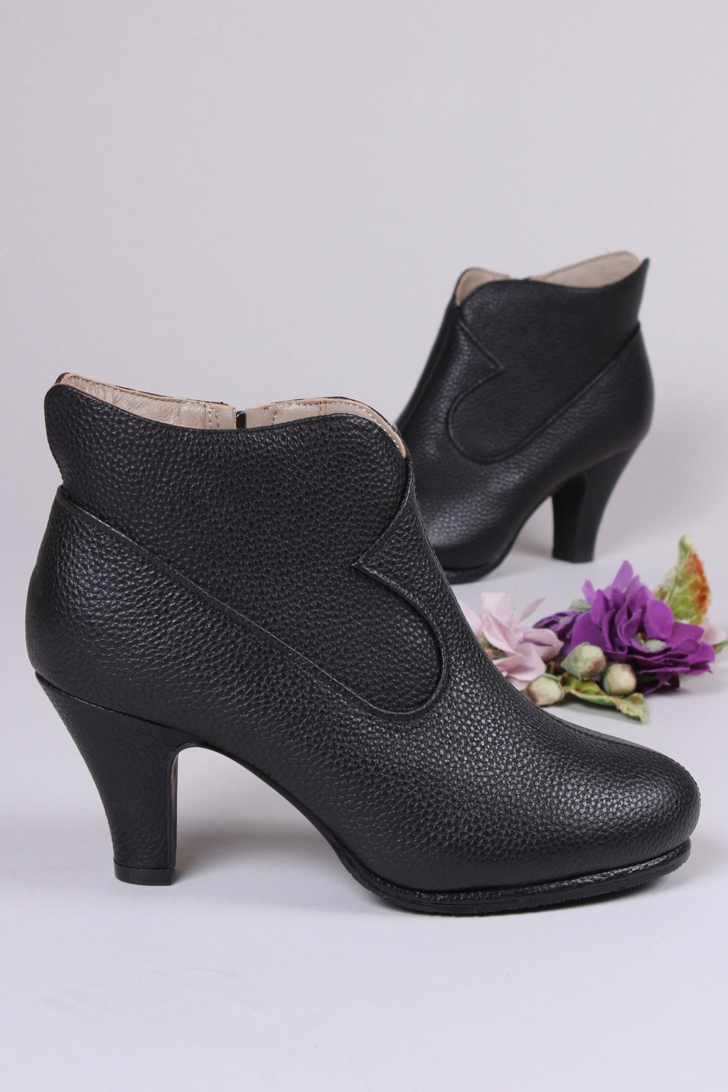 1950s high heel ankle boots with wool lining - Black - Laura – memery